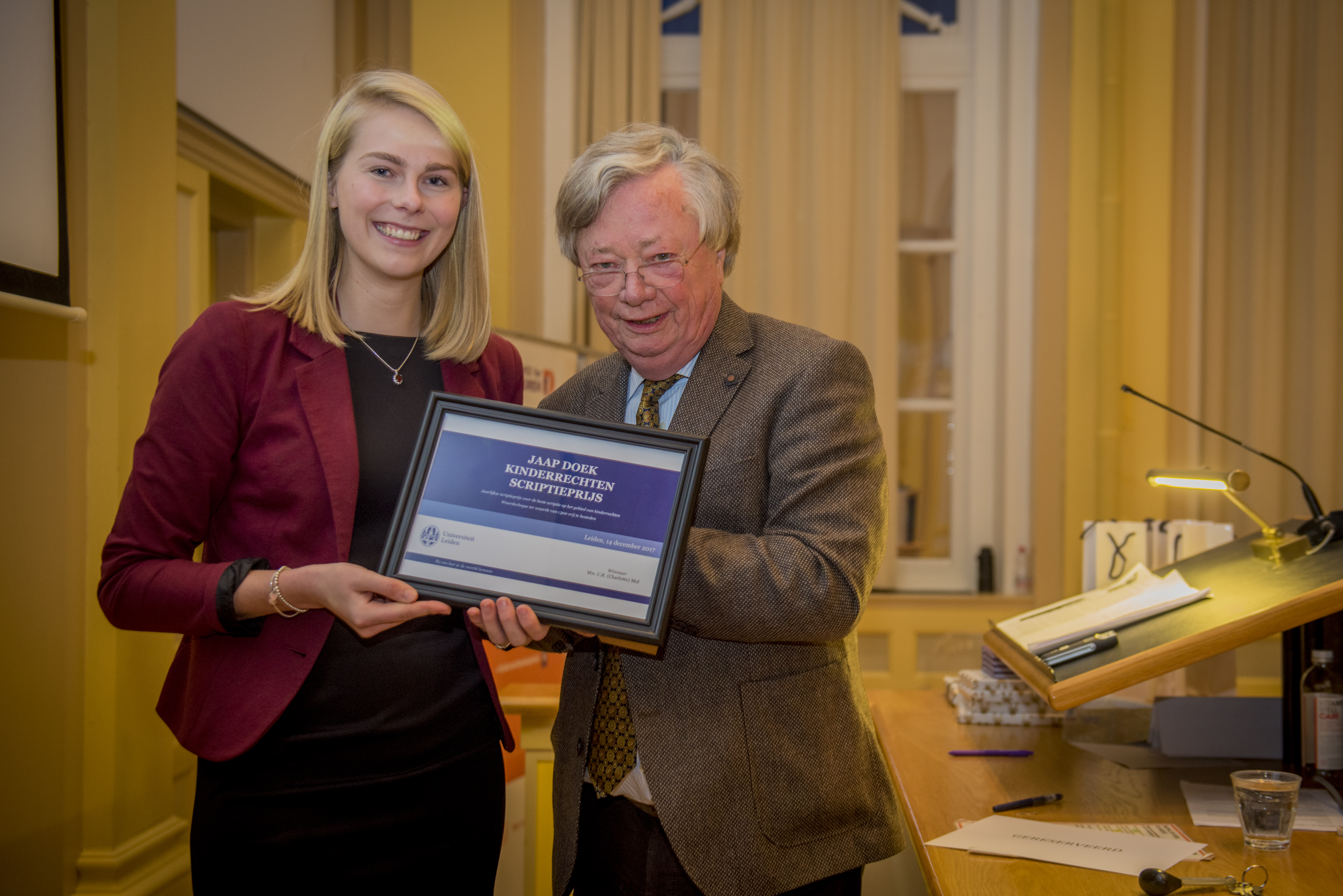 Charlotte Mol wint vijfde Jaap Doek Kinderrechtenscriptieprijs ...