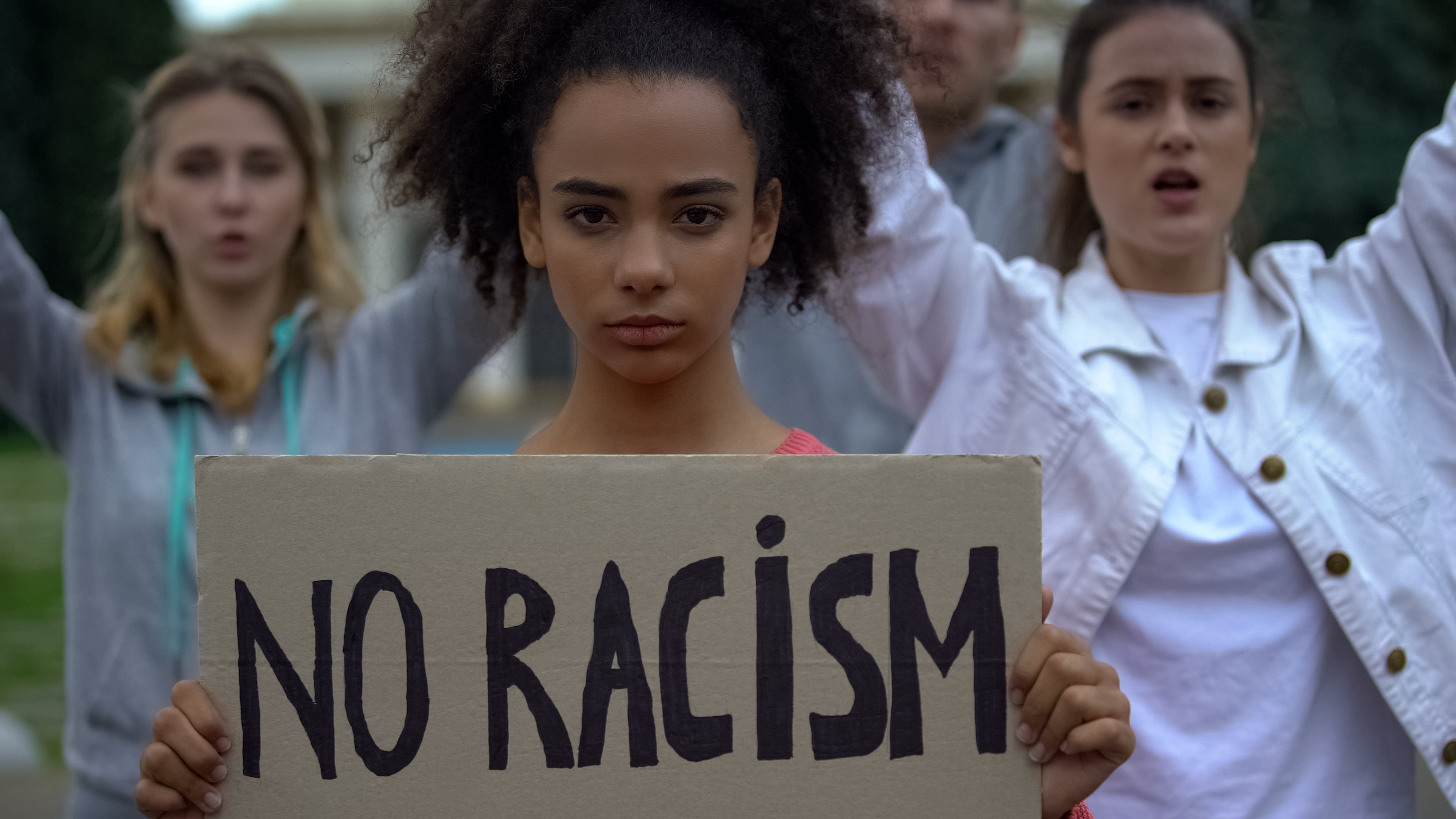 Hoe racisme en discriminatie Nederlandse kinderen raakt | Defence for ...